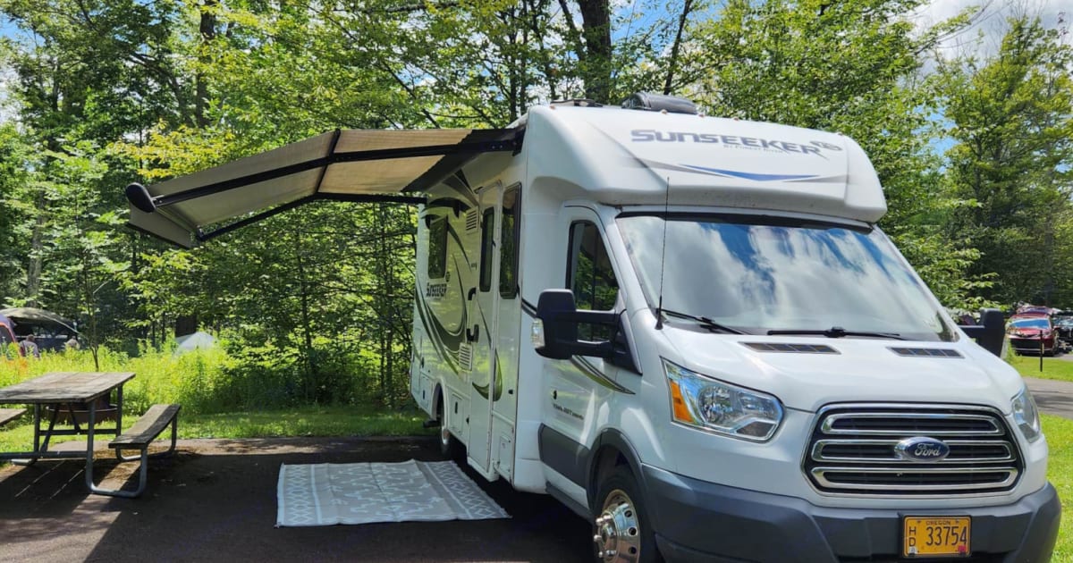 2018 Forest River Sunseeker TS Class C Rental in Beaverton, OR | Outdoorsy