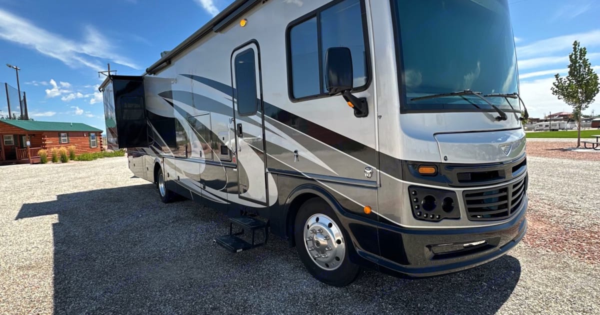 2020 Fleetwood Bounder 36F Class A Rental in Provo, UT | Outdoorsy