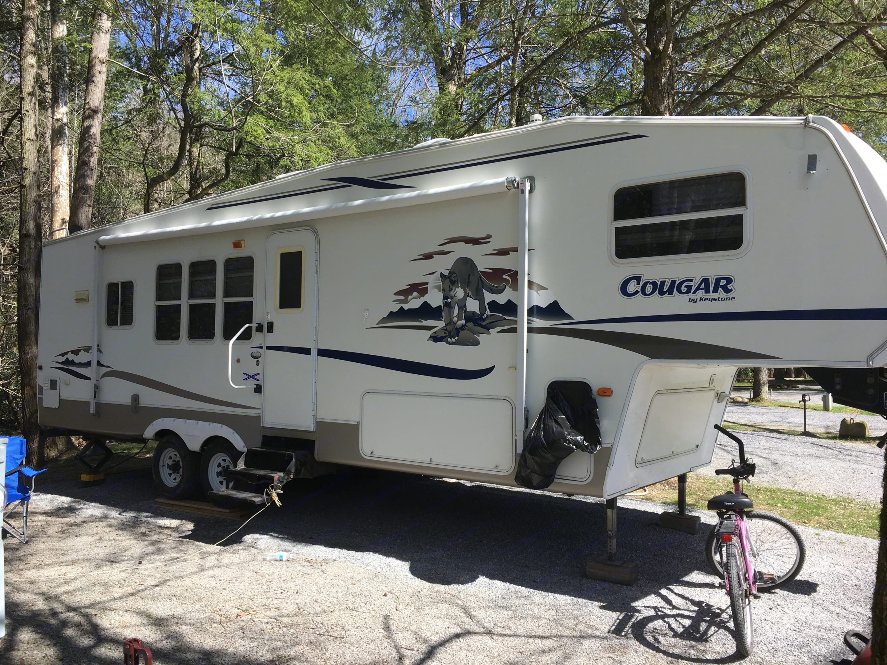 2005 Keystone Cougar 5th Wheel Inverter