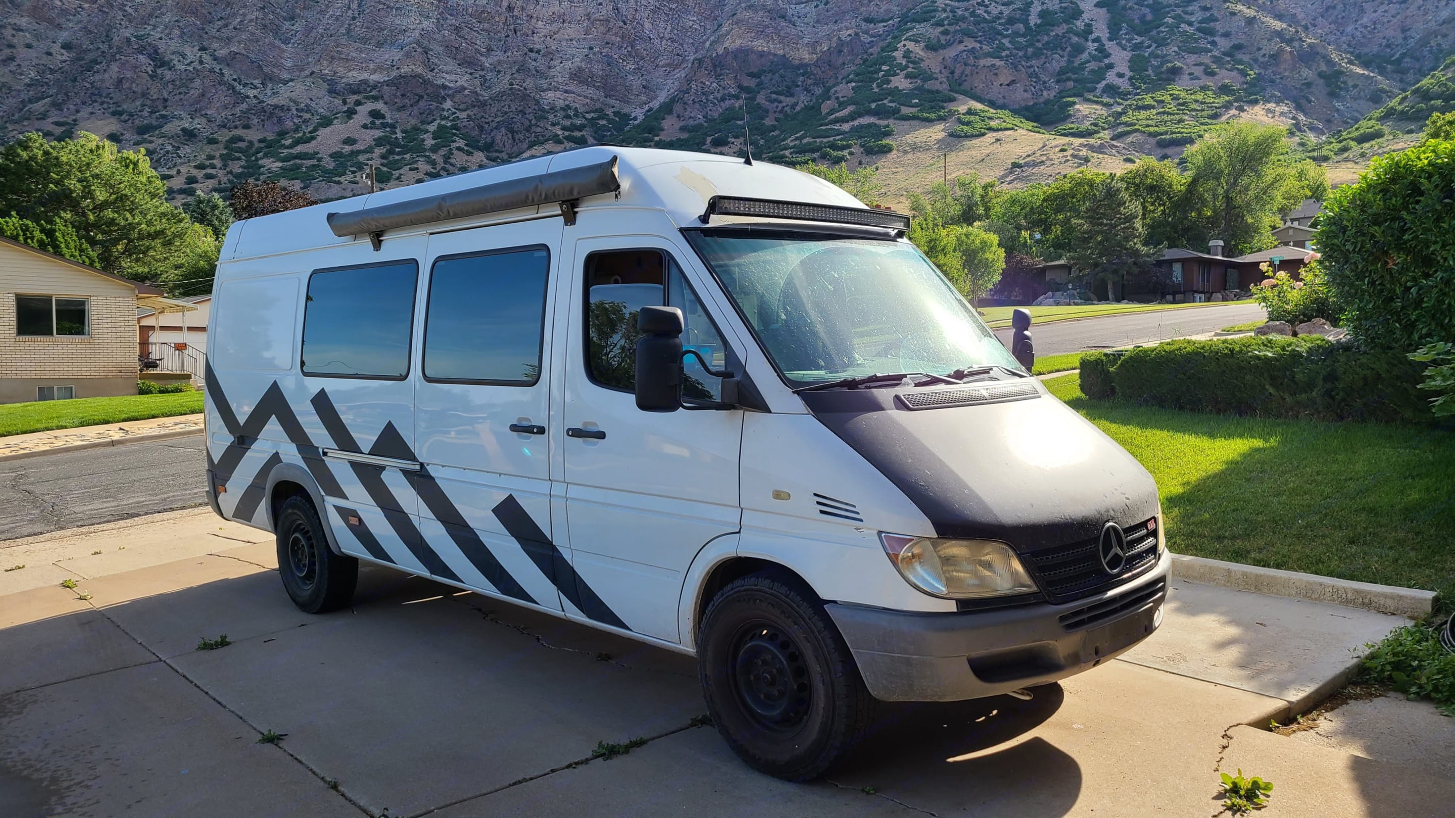 2005 Mercedes Sprinter Motorhome Campervan RV Camper Van Rental in ...