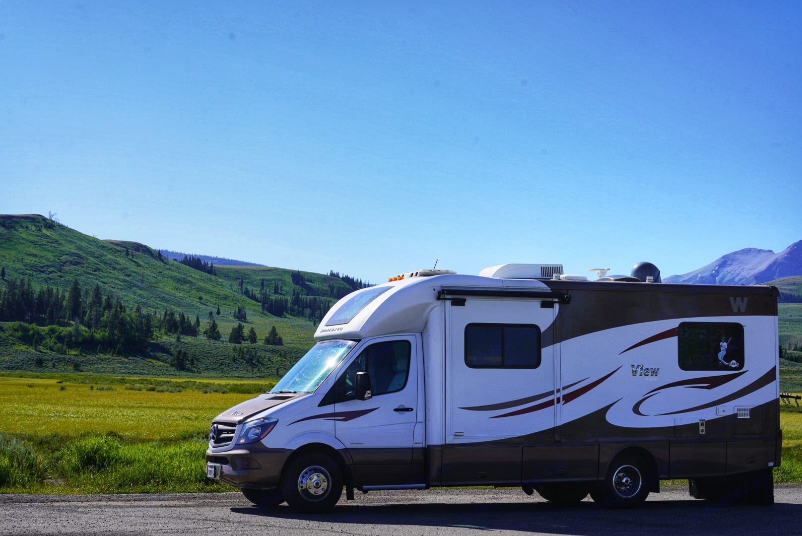 2016 Winnebago Mercedes Sprinter Class C Rental in Glendora, CA | Outdoorsy