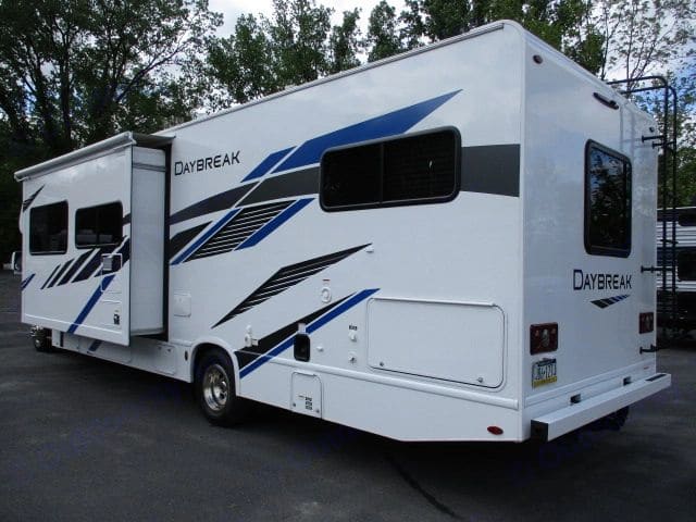 2021 Thor Motor Coach Daybreak Class C Rental in Allentown, PA | Outdoorsy