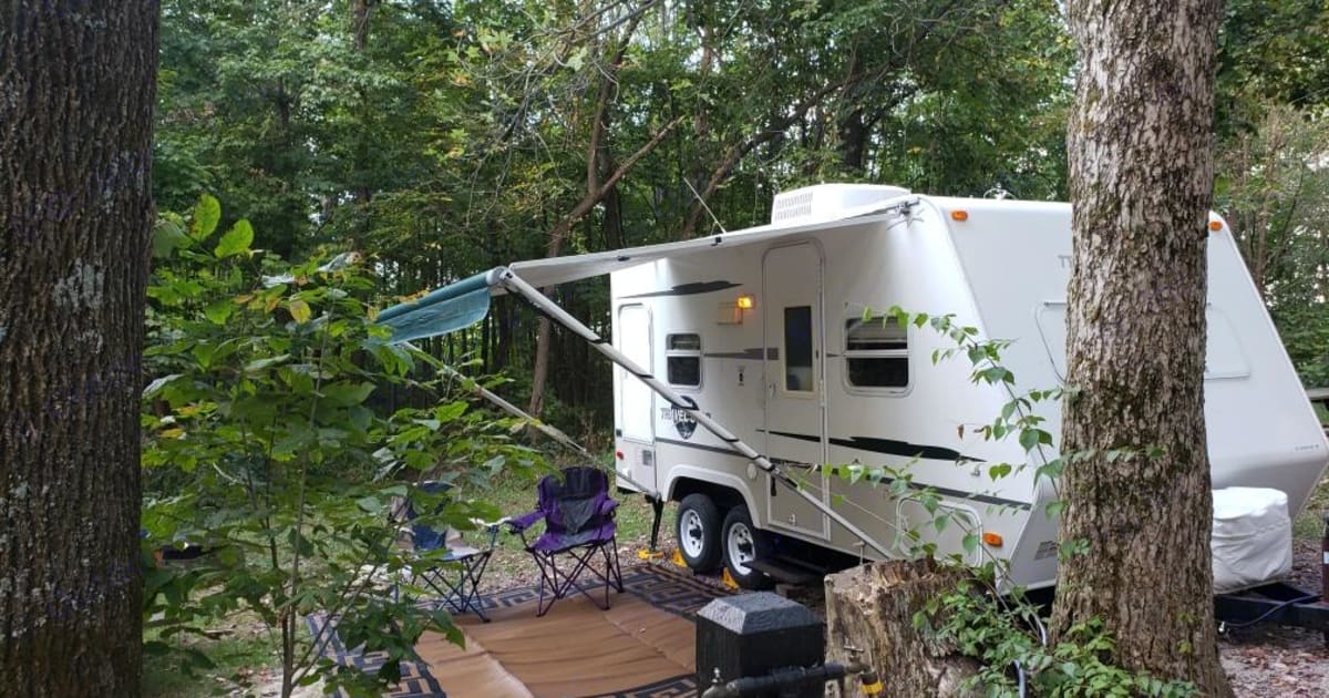 2004 Starcraft Travel Star Travel trailer Rental in Elwood, IN | Outdoorsy