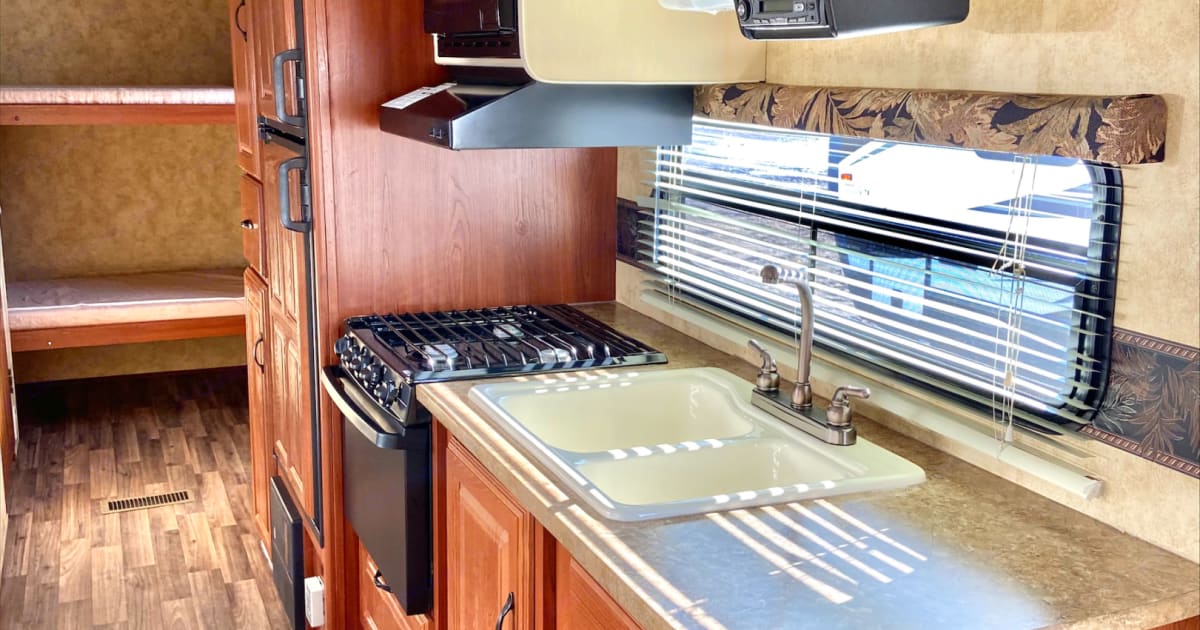 2009 Keystone RV Outback Kargoroo Travel trailer Rental in Shediac, NB ...