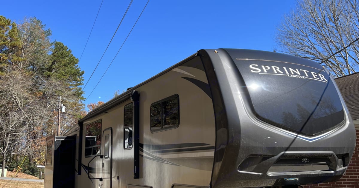 2020 Keystone RV Sprinter Limited Fifth-wheel Rental in Brevard, NC ...