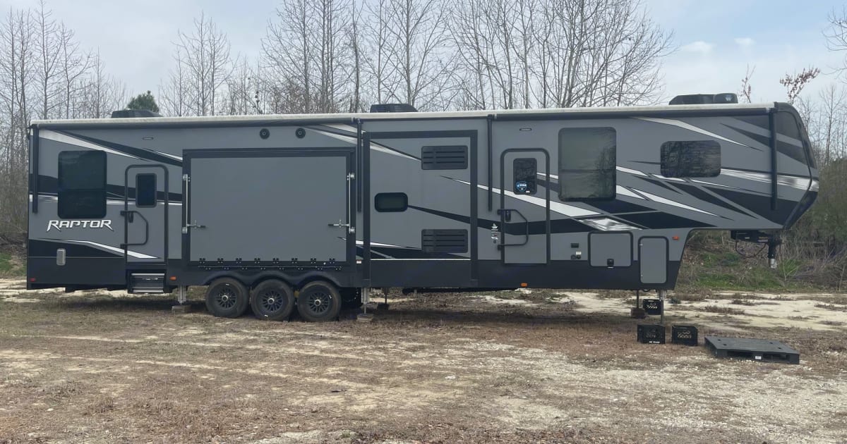 2020 Keystone Raptor Fifth-wheel Rental in Fayetteville, NC | Outdoorsy