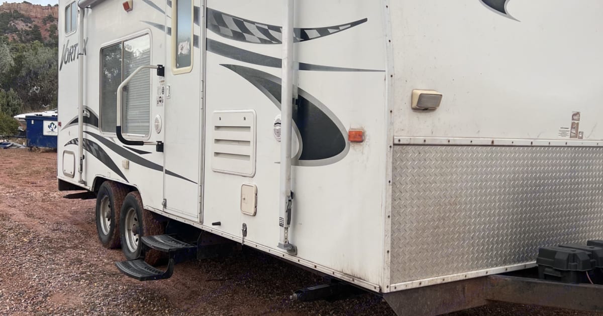 2005 Thor Motor Coach Vortex Toy hauler Rental in Casper, WY | Outdoorsy