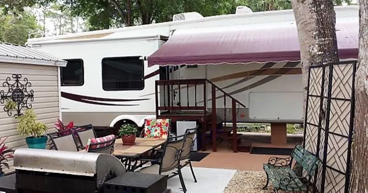 2008 Keystone Challenger Fifth-wheel Rental in Naples, FL | Outdoorsy