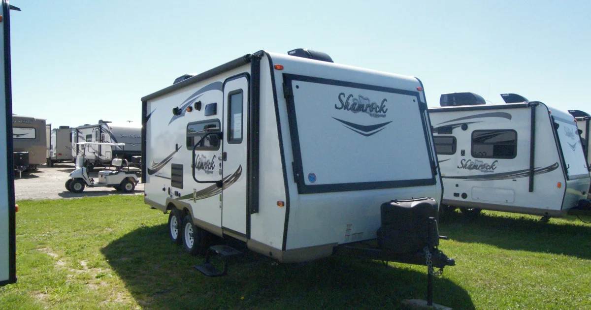 2016 SHAMROCK 183 Travel trailer Rental in Mono , ON | Outdoorsy