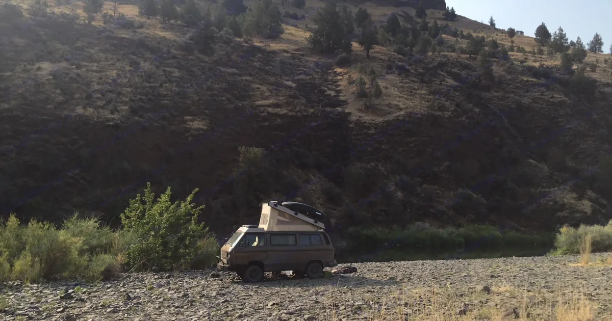 1985 Volkswagen Vanagon Camper van in Seattle, WA | Outdoorsy
