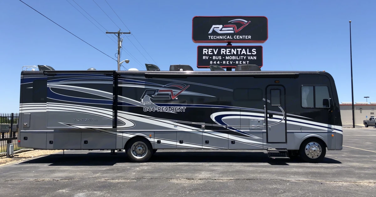 2017 Holiday Rambler Vacationer 36F Class A Rental in Alvarado, TX ...
