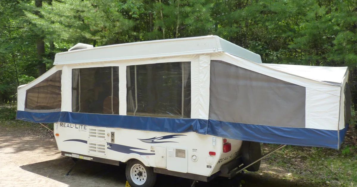 2012 Palomino Real-Lite 1202 Folding trailer Rental in Brampton, ON ...