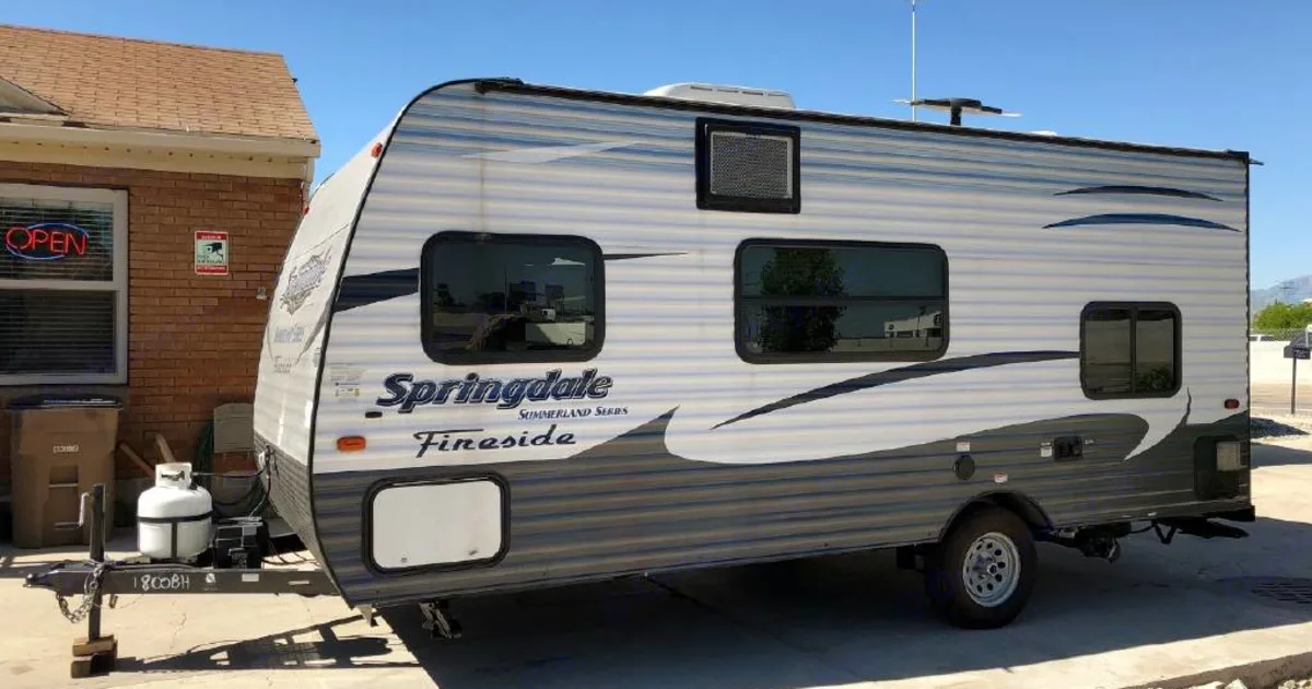 2017 springdale 2017 18 foot bunkhouse trailer for rent sleeps 6 Travel ...