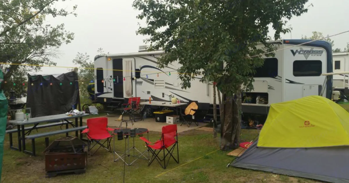 2012 Forest River V-Cross Travel trailer Rental in Hafford, SK | Outdoorsy