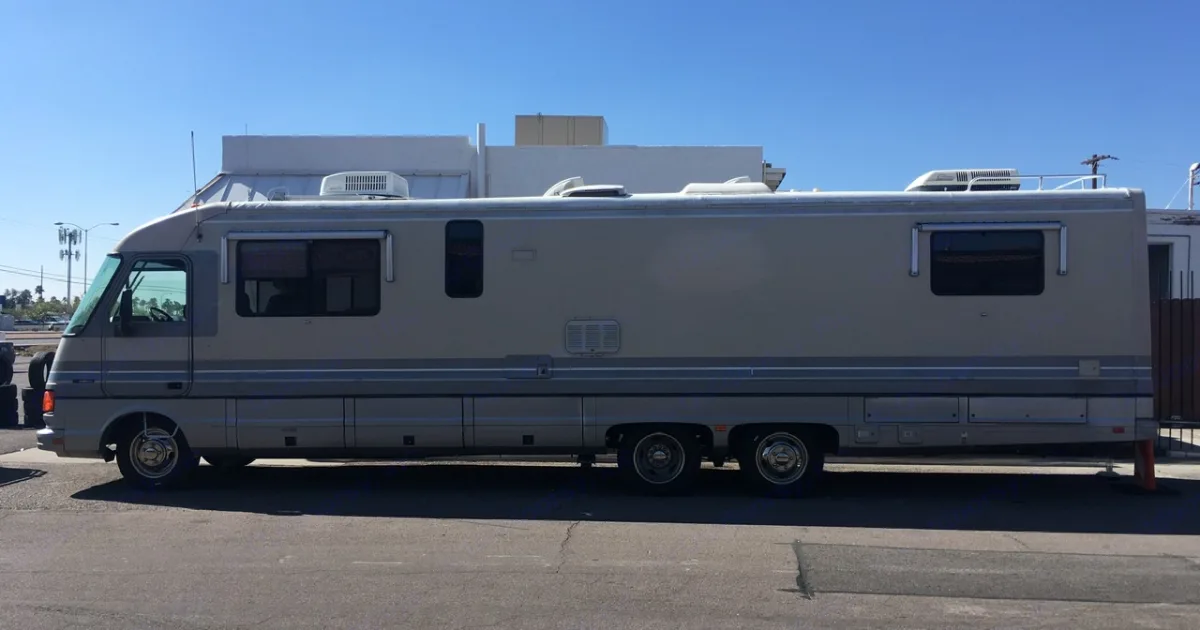 1991 Fleetwood Pace Arrow Class A Rental in Mesa, AZ | Outdoorsy
