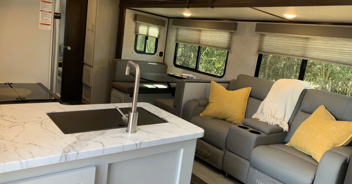 2021 Keystone RV Bullet Ultra Lite Travel trailer Rental in New ...