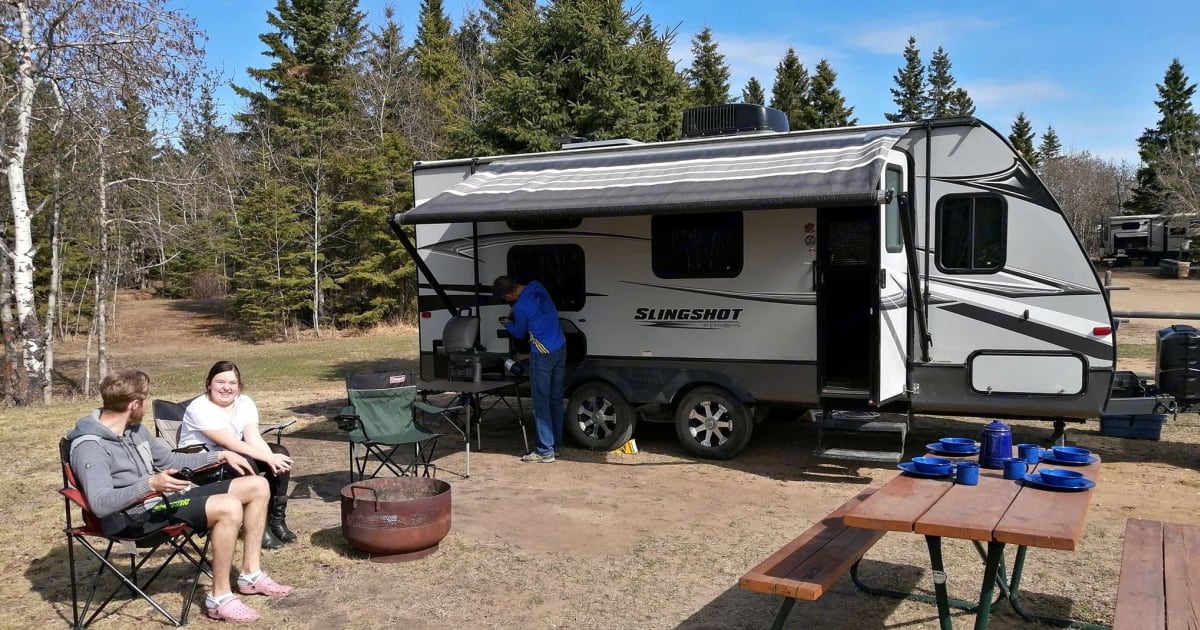 2012 Crossroads Slingshot Travel trailer Rental in Edmonton, AB | Outdoorsy