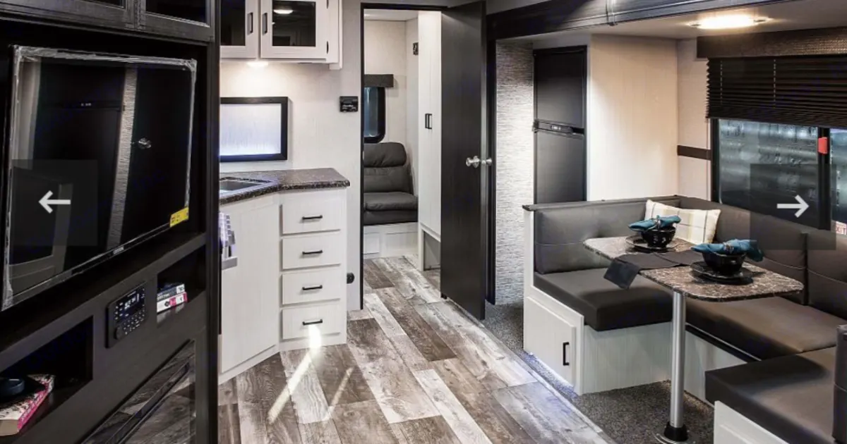 2020 Venture Stratus Travel trailer Rental in Traverse City, MI | Outdoorsy