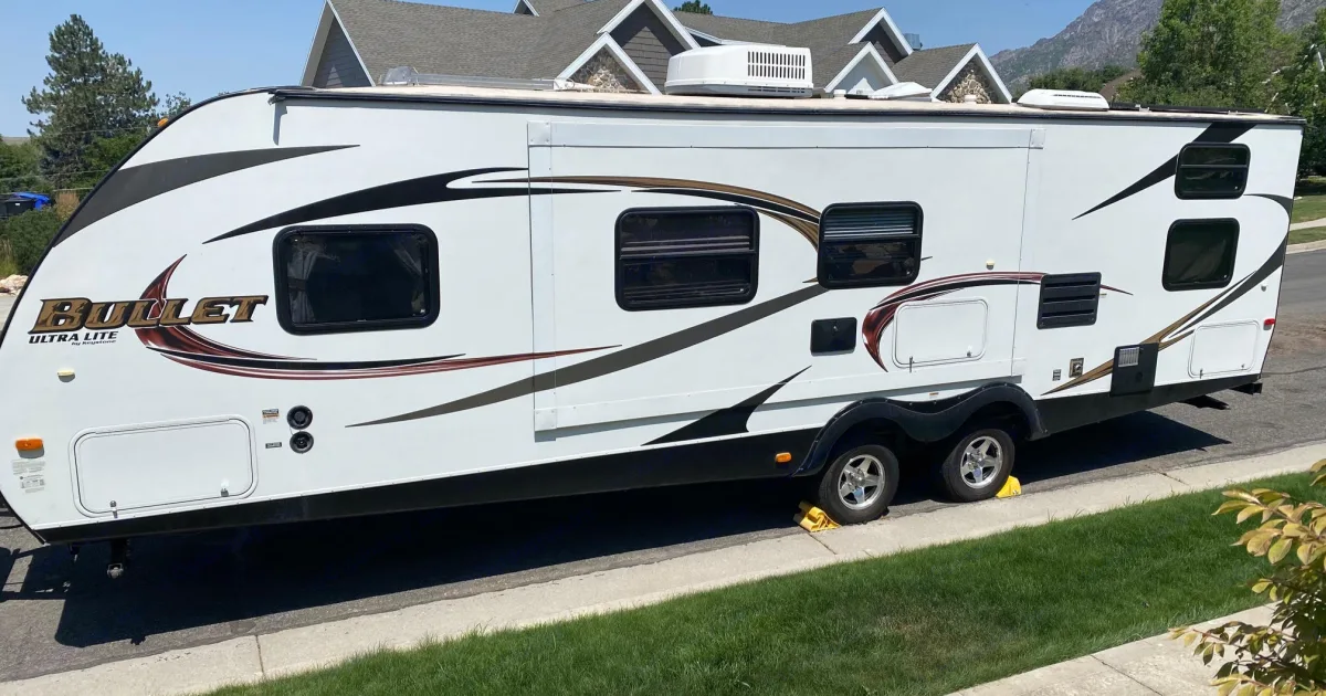2013 Keystone Bullet Travel trailer Rental in Pleasant View, UT | Outdoorsy