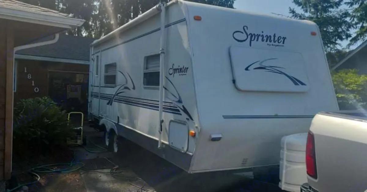 2003 Keystone Sprinter Travel trailer Rental in Yelm, WA | Outdoorsy