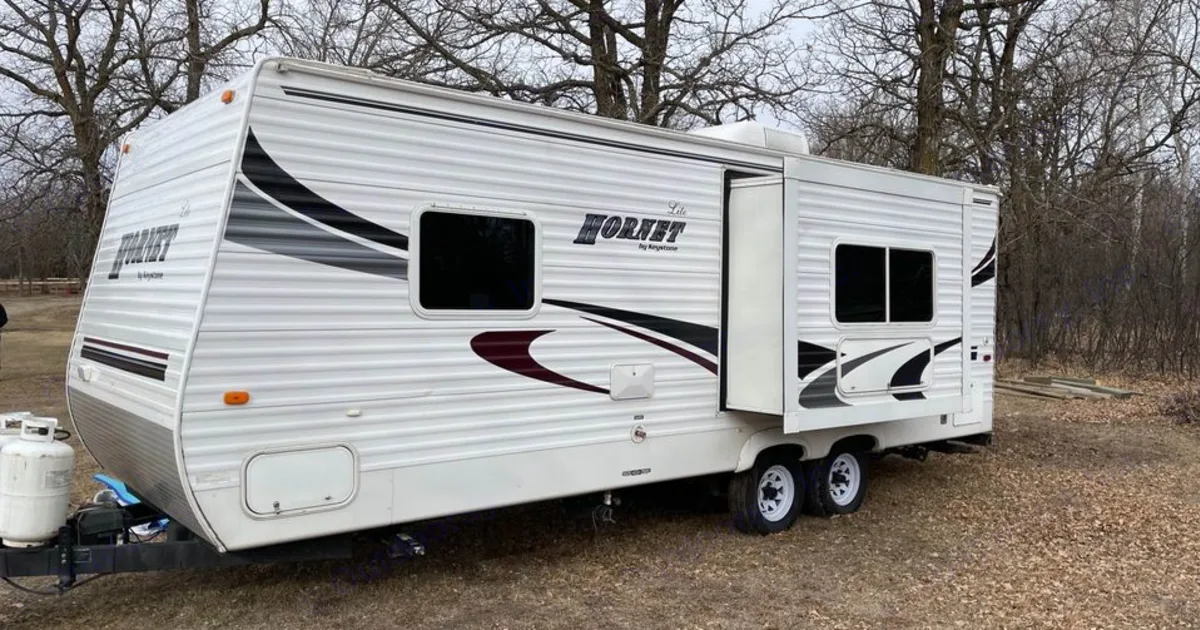 2005 Keystone RV Hornet Lite Travel trailer in Winnipeg, MB | Outdoorsy