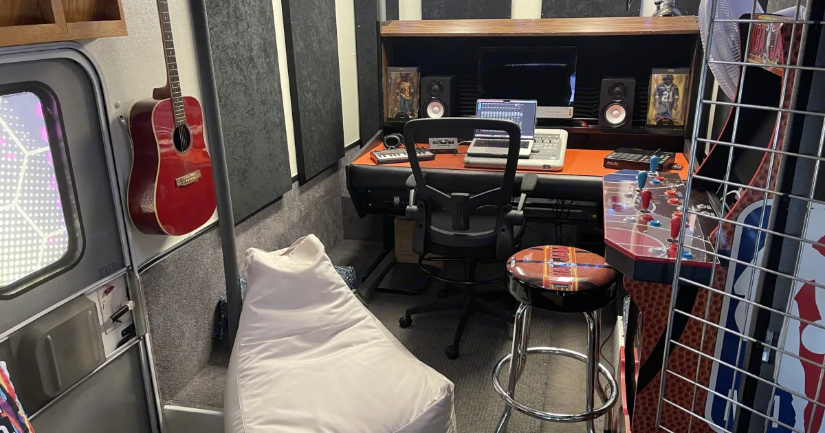 2003 Ford E350 Box Van Truck Camper Rental in Smyrna, GA | Outdoorsy