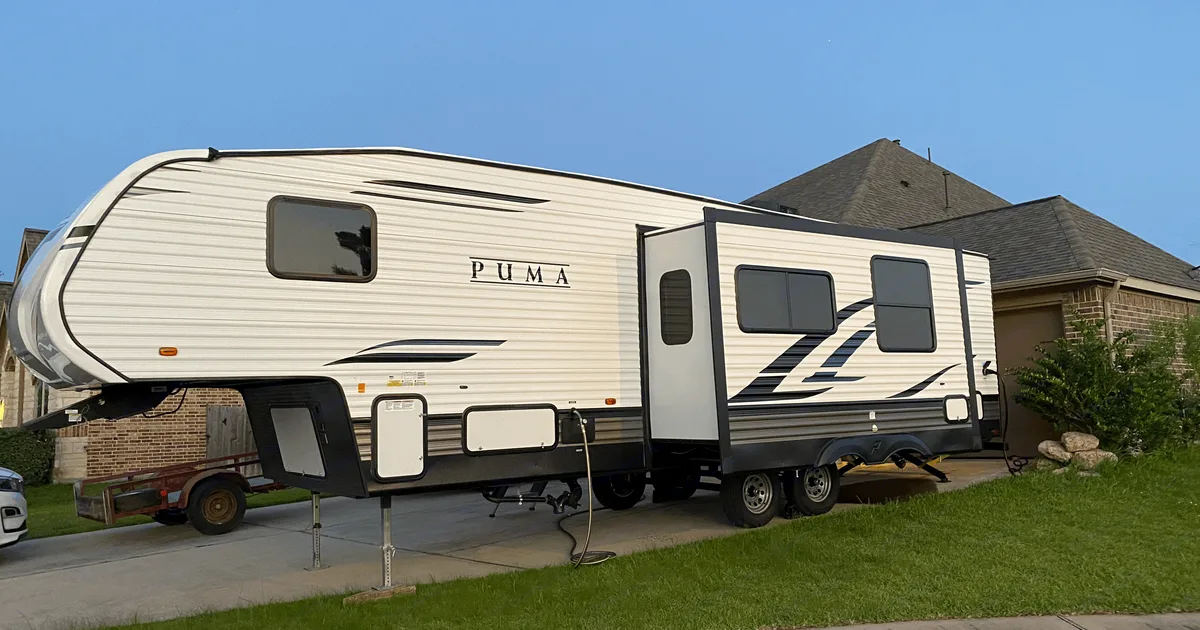 2021 Forest River Palomino Puma Fifth-wheel in Somerville, TX | Outdoorsy