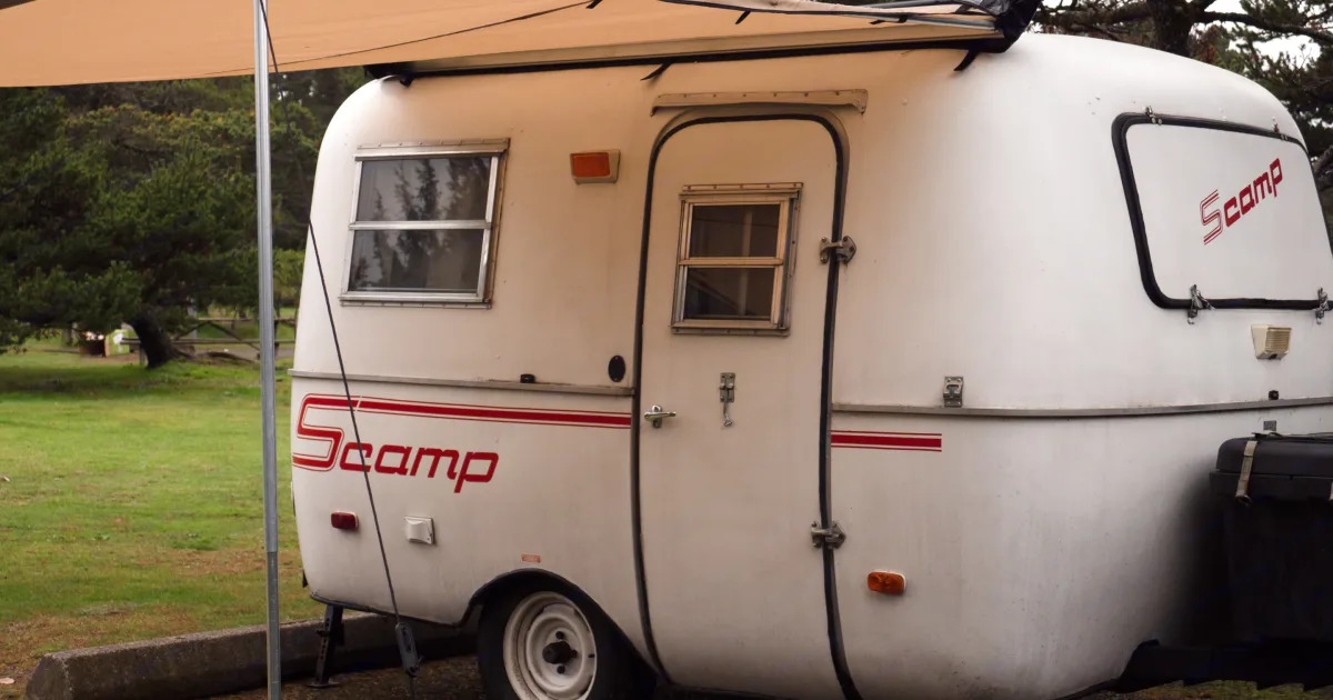 1981 Scamp 13' Travel trailer Rental in Oregon City, OR | Outdoorsy