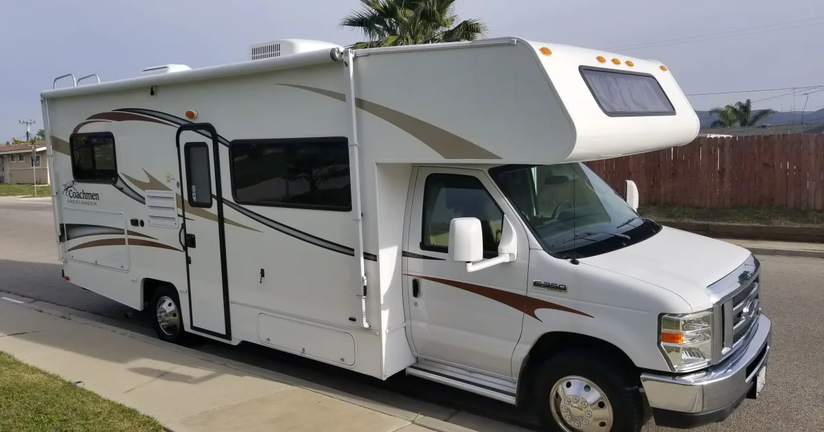 2014 Forest River Coachmen Freelander Motorhome Rental in Simi Valley ...