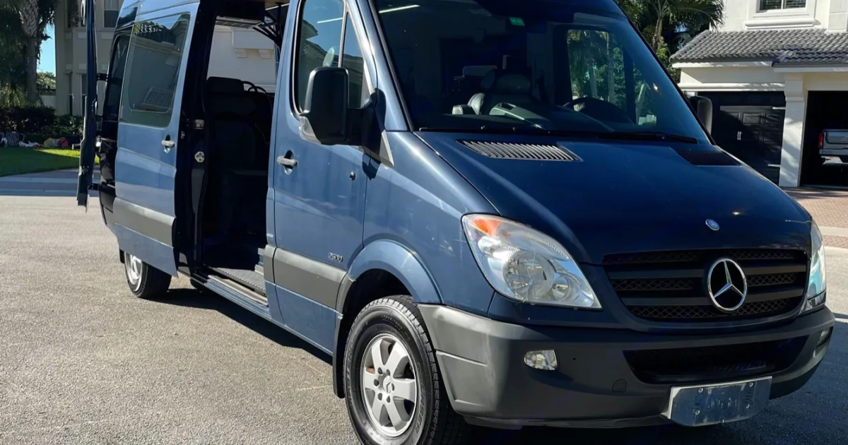 2013 Mercedes-Benz Sprinter Day Cruiser Class B Rental in LAKE WORTH ...