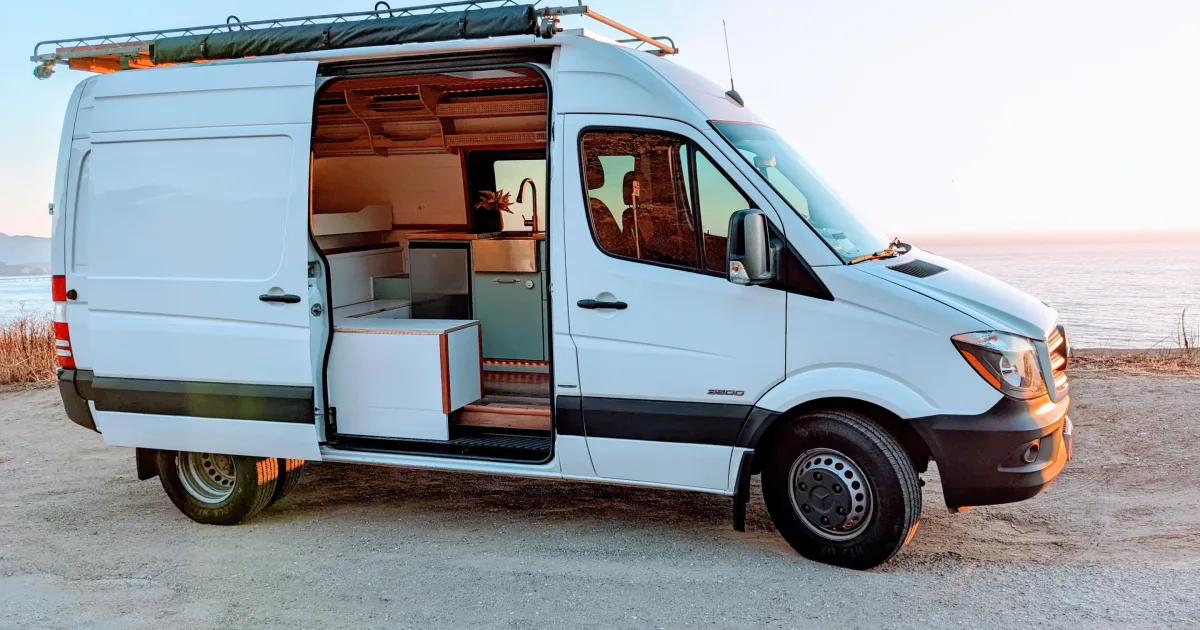 Photos | 2014 Mercedes-Benz Sprinter Camper van Rental in Seattle, WA ...