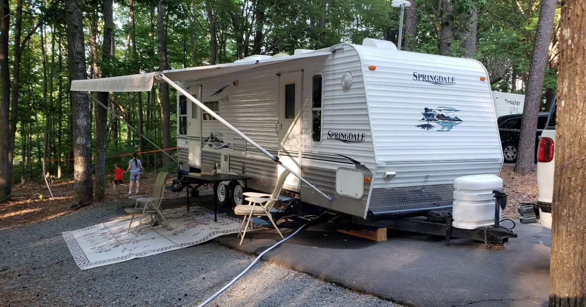 2004 Keystone RV Springdale Caravane Rental in Waxhaw, NC | Outdoorsy