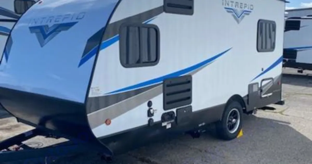 2022 Riverside Rv Intrepid Travel trailer Rental in Russells Point, OH ...