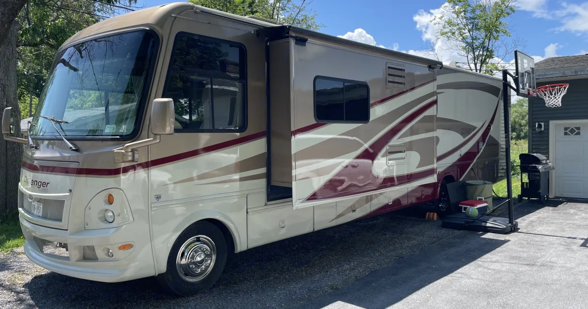2008 Damon Corporation Challenger Class A Rental in Lowville, NY ...