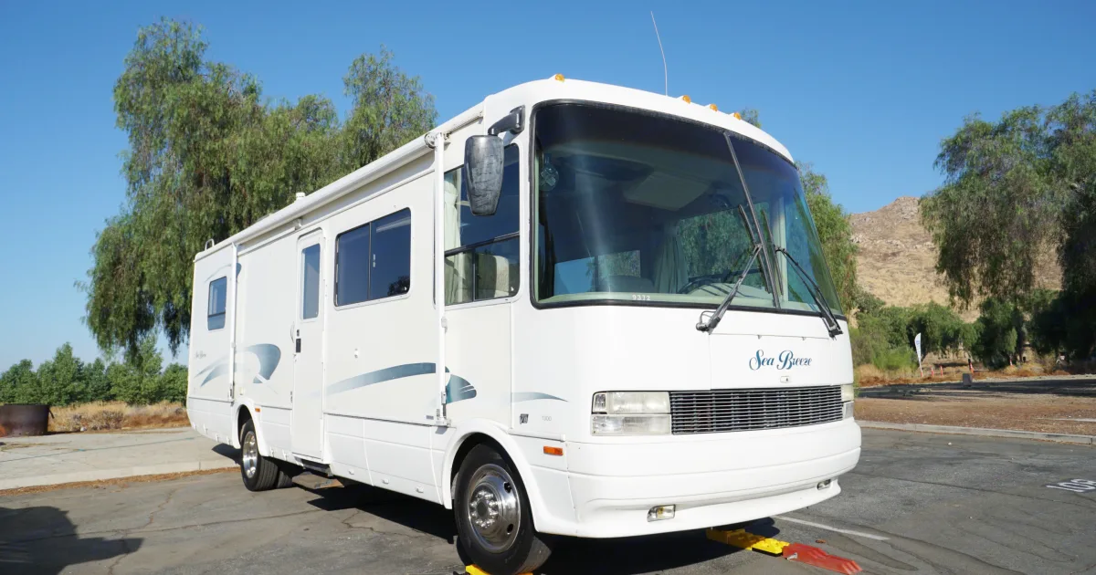 2001 National RV Sea Breeze Class A in Los Angeles, CA | Outdoorsy