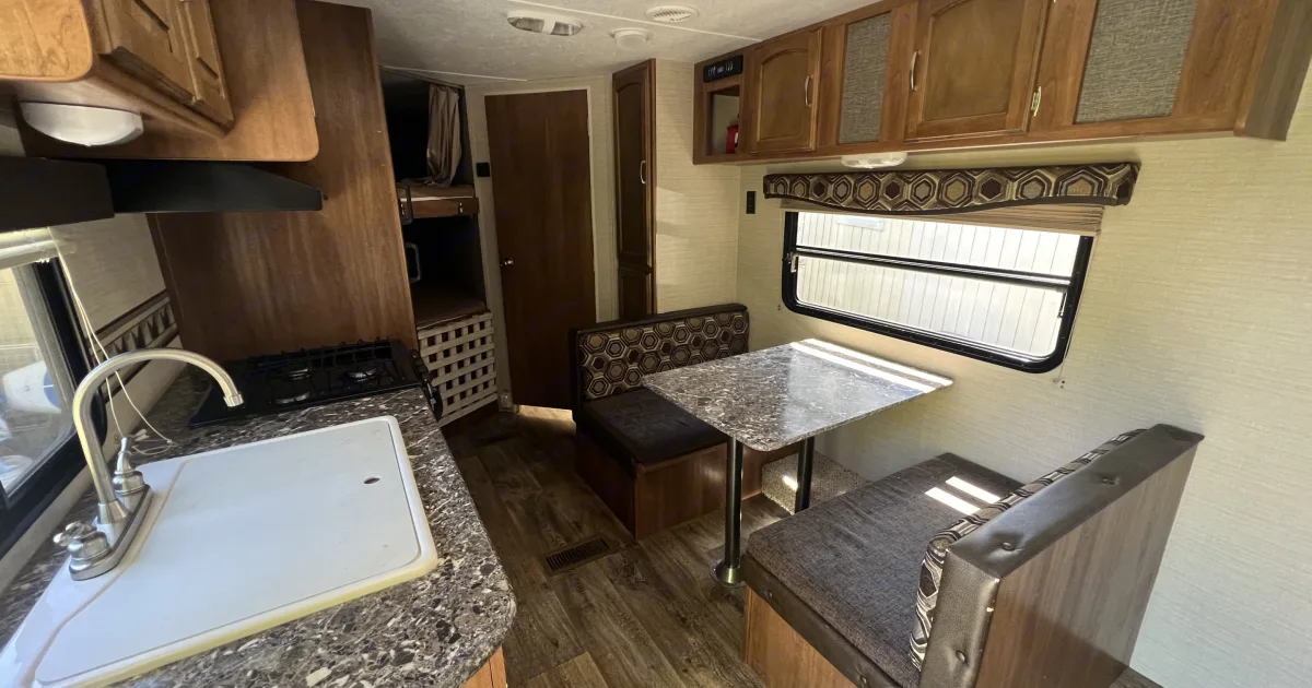 2015 Keystone RV Springdale Travel trailer Rental in Gibsons, BC ...