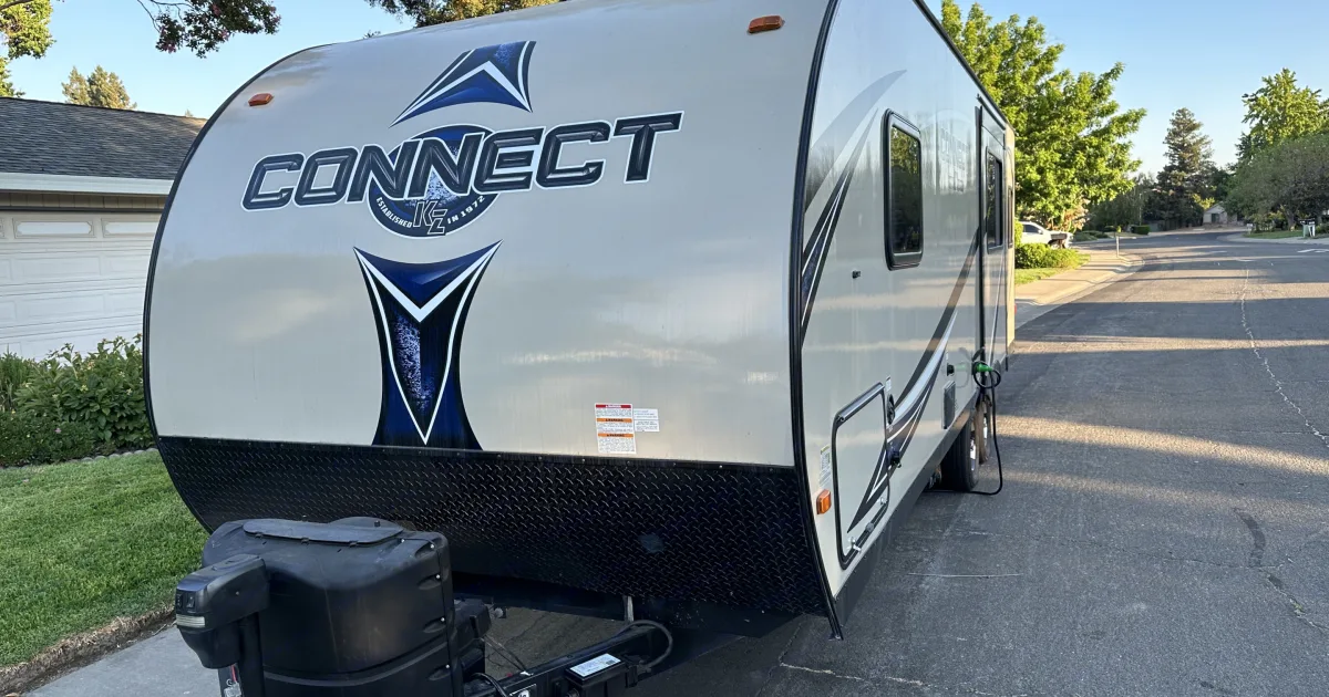 2017 Connect Connect Trailer Travel trailer Rental in Sacramento, CA ...