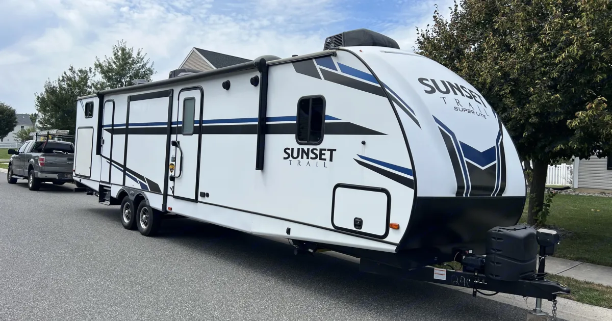 2021 Crossroads RV Sunset Trail Super Lite Travel trailer Rental in ...