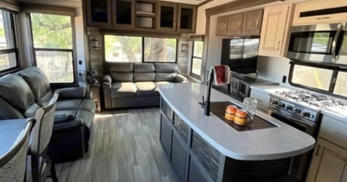 2021 Alliance RV Paradigm Fifth-wheel Rental in TUCSON, AZ | Outdoorsy