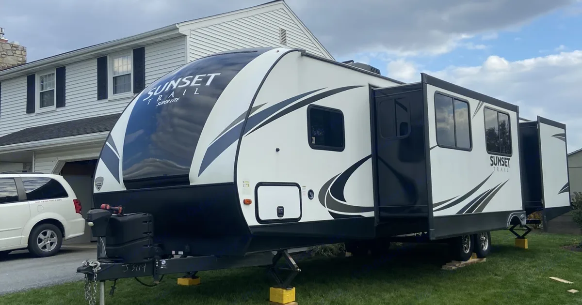 2018 Keystone RV Sunset Trail Travel trailer Rental in New Holland, PA ...