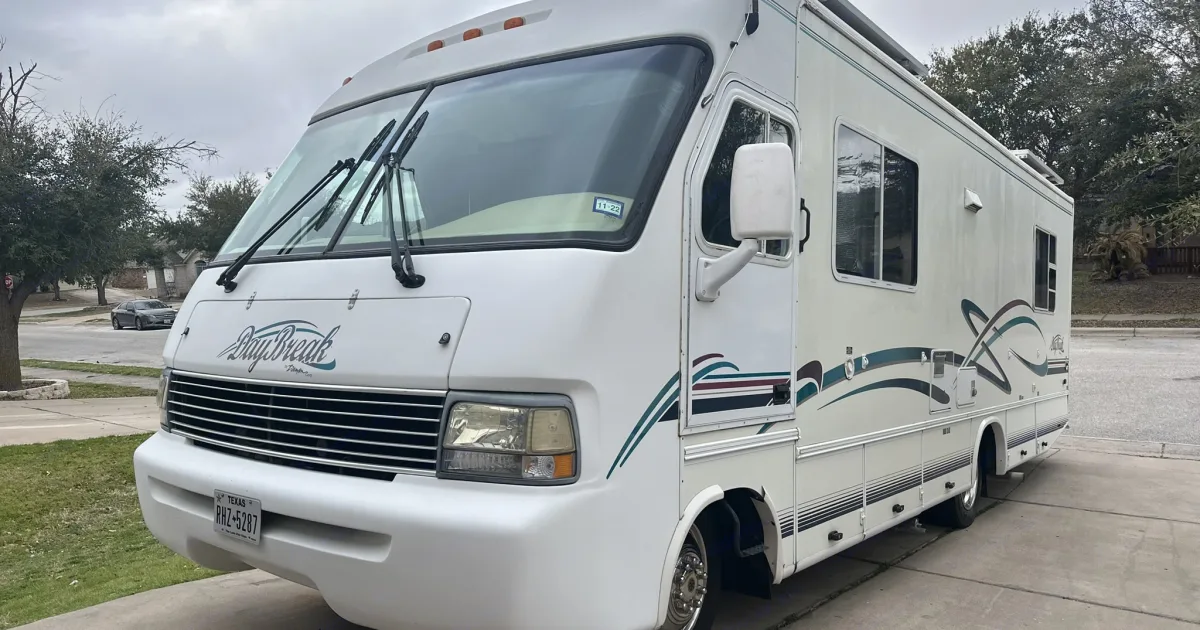 2000 Damon Corporation Daybreak Class A Rental in Round Rock, TX ...
