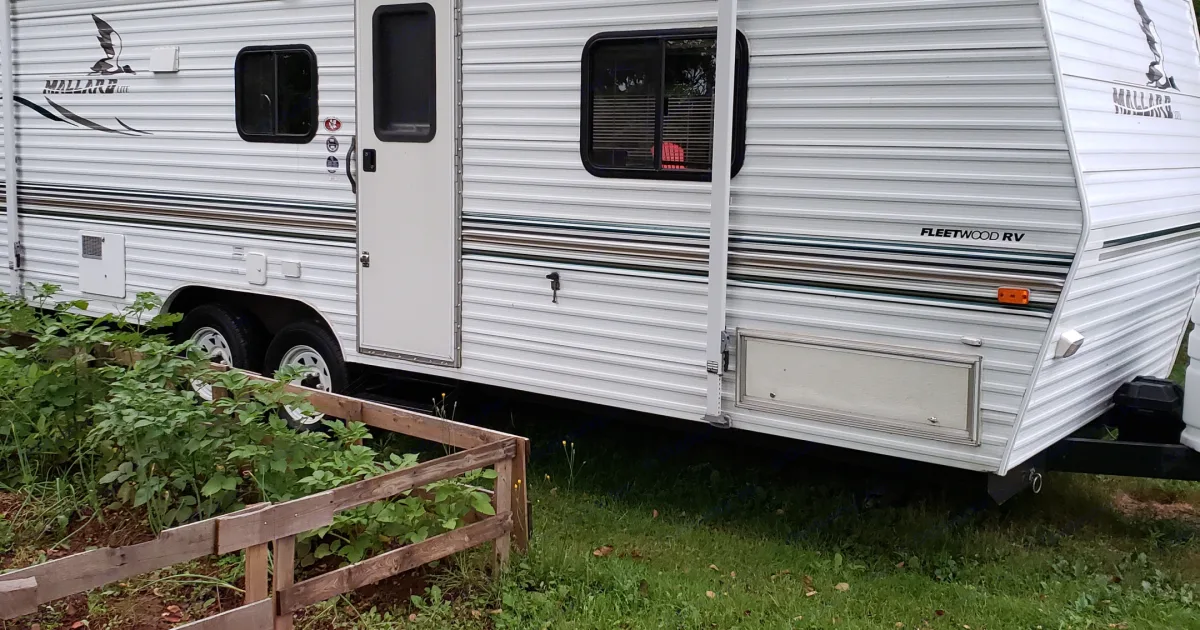 2004 Fleetwood Mallard Travel trailer in New Dominion, PE | Outdoorsy