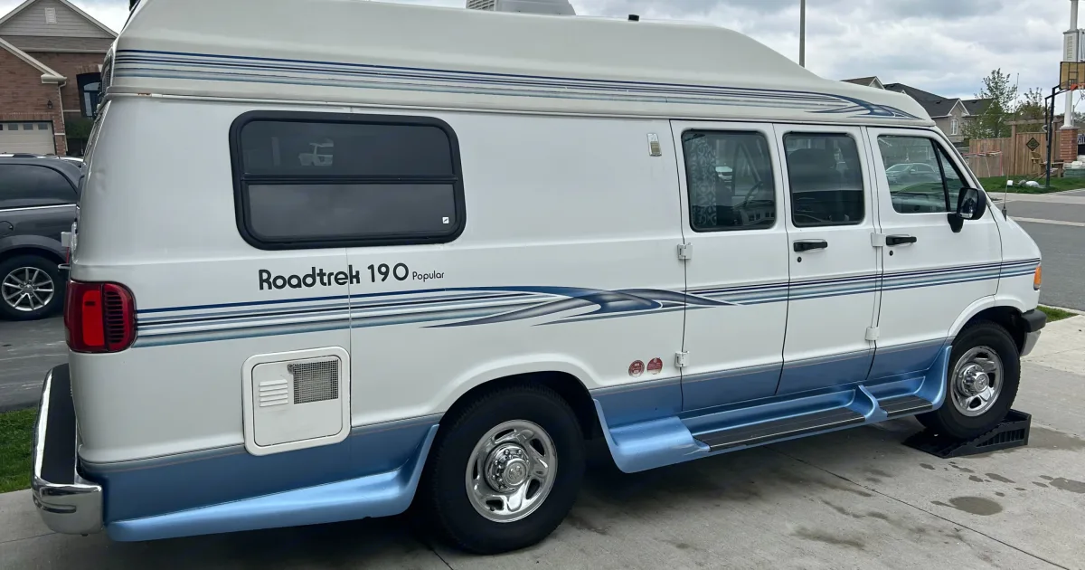 1997 Roadtrek 190 Popular Class B in Peterborough, ON | Outdoorsy