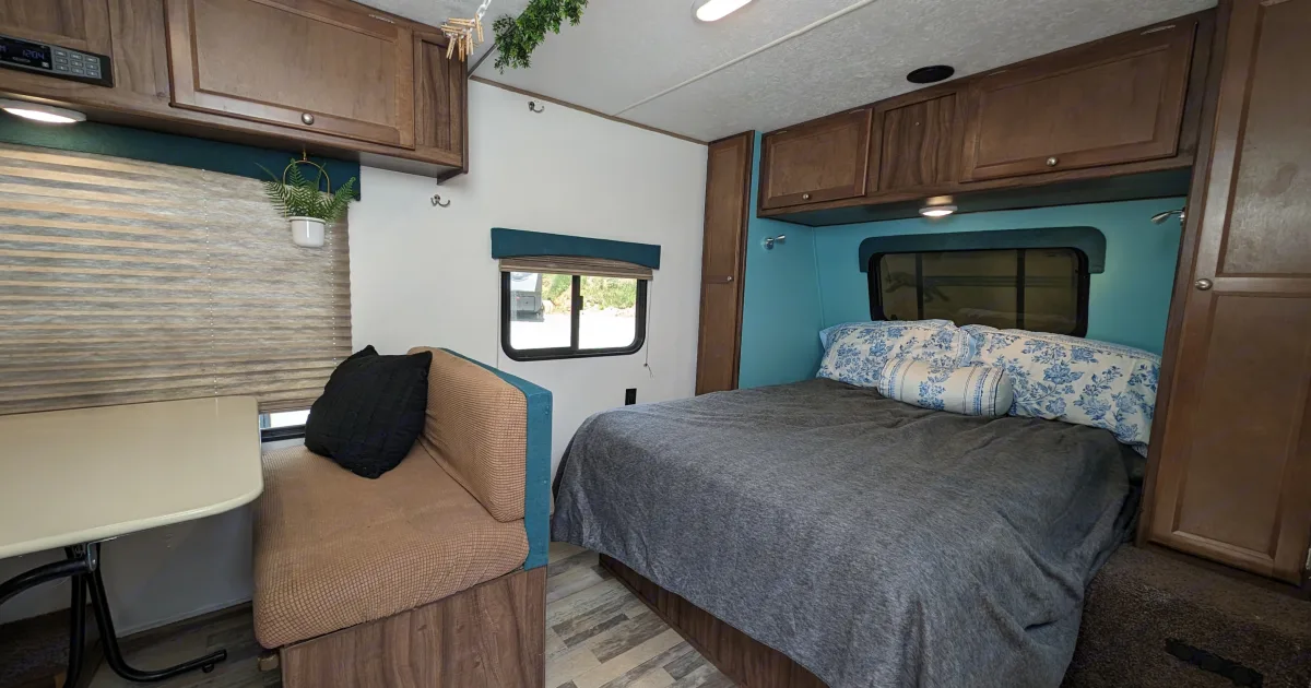2018 Coachmen Clipper Travel trailer Rental in Fletcher, NC | Outdoorsy
