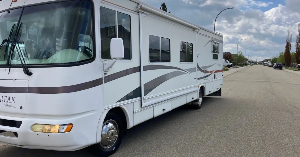 2002 Damon Corporation Daybreak Class A Rental in Red Deer, AB | Outdoorsy