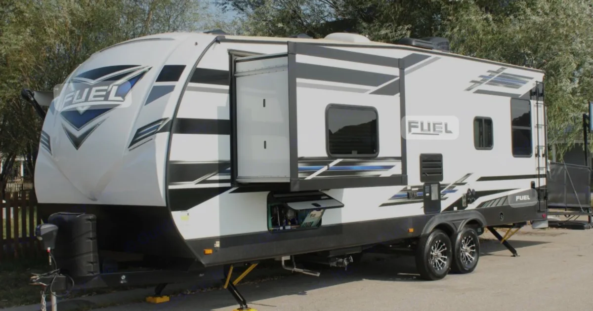 Photos | 2021 Heartland RVs Fuel Toy Hauler Travel trailer Rental in ...