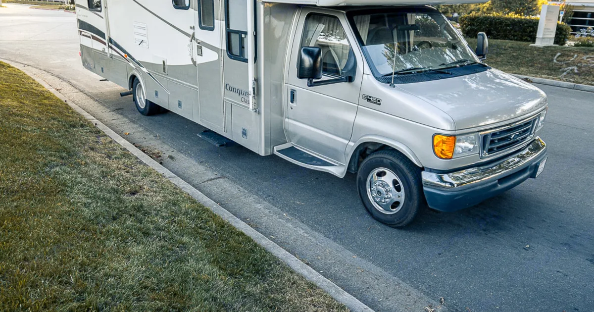 2004 Gulf Stream Conquest Classic Class C in Sunnyvale, CA | Outdoorsy