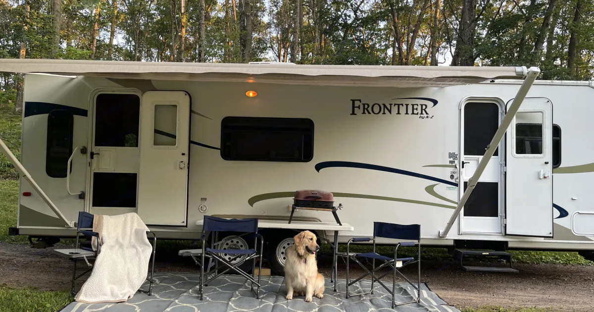 2008 Frontier RV 2901 Travel trailer Rental in Fall Creek, WI | Outdoorsy