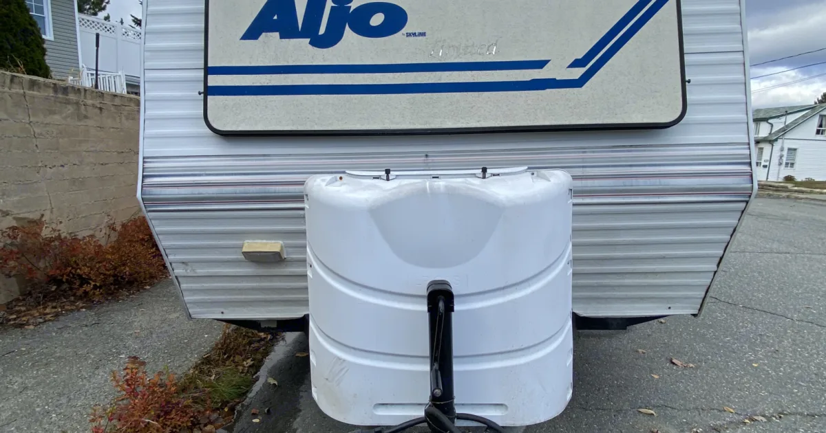 1994 Aljo 1850 Travel trailer Rental in Rouyn-Noranda, QC | Outdoorsy