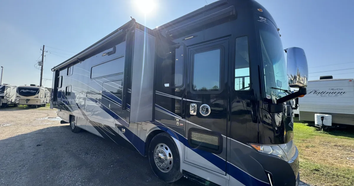 2020 Tiffin Motorhomes Allegro Red Class A Rental in Houston, TX ...